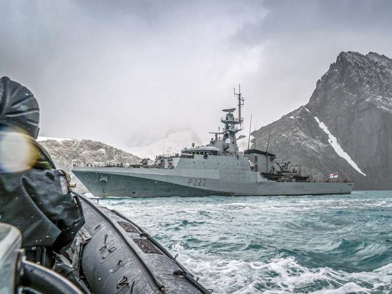 Naval forces demand norwegian davit systems - Maritime Professionals